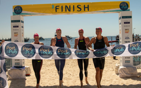 Perth’s Port to Pub swim back with a bang as hundreds take to the water