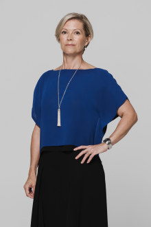 Shaky start for new tech index as star names plummet