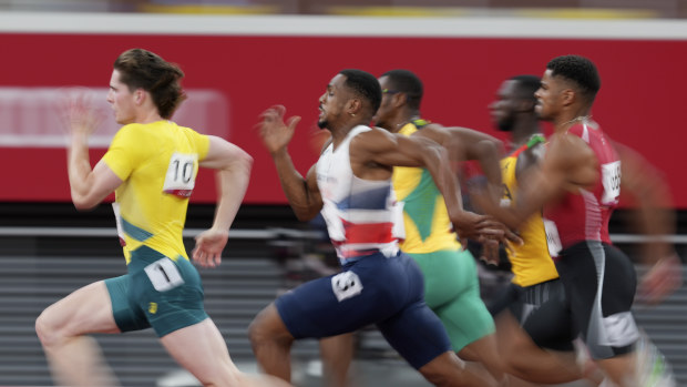 Aussie sprinter stuns in the 100m heats