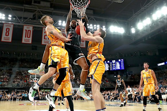 Patterson, Cadee on target as Bullets shoot past Melbourne