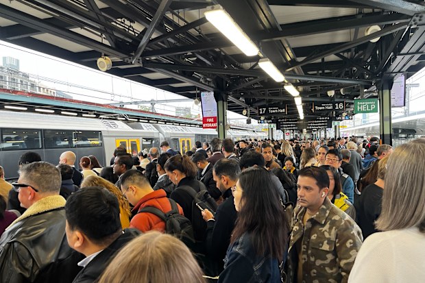 Sydney Trains disruption: Chris Minns acknowledges failure and delays ...