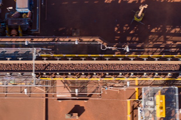 David Landgren and Fenner Dunlop: Conveyor belt makers ride mining boom