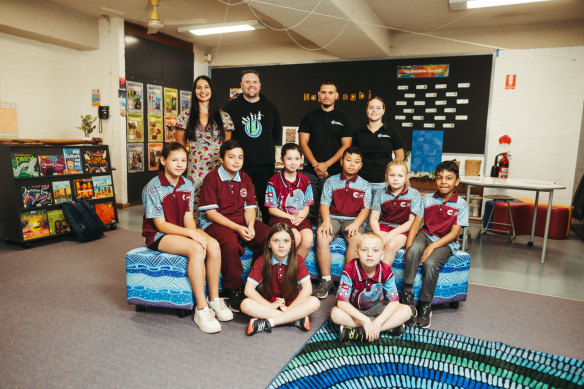 Meet the Dharawal language teachers travelling to NSW schools