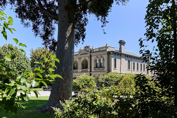 Dennis Bastas plans $38.5 million renovation for Toorak mansion Coonac ...