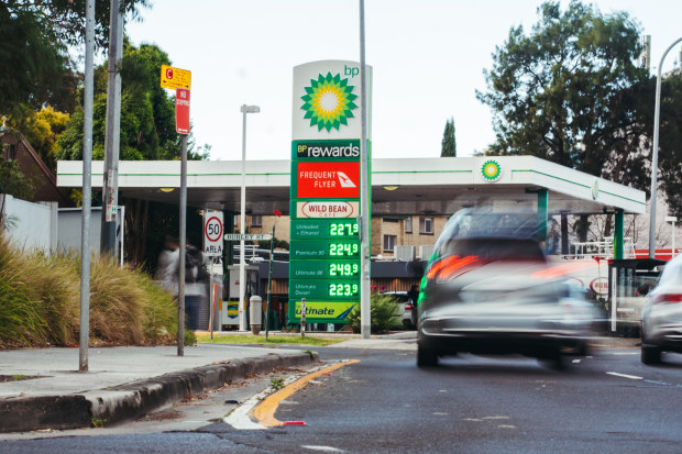 ‘Bonkers’: Economists slam Opposition Leader Peter Dutton’s pledge to halve the fuel excise