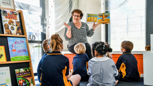 Coronavirus Victoria: Lockdown forces schools to find new ways to ...