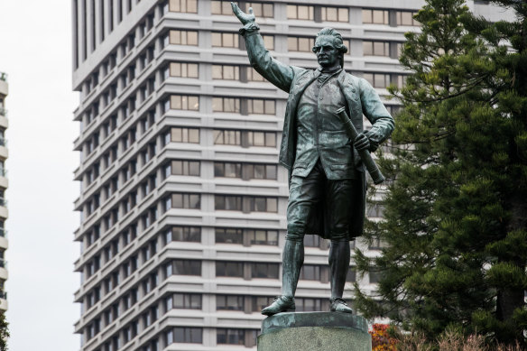 Sydney's Captain Cook statue defaced