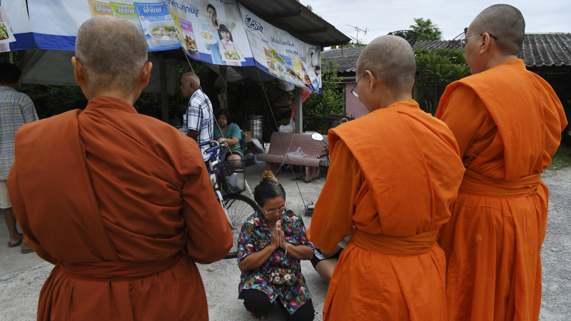 A quiet revolt: Female monks work to undo Thailand's 90-year ban