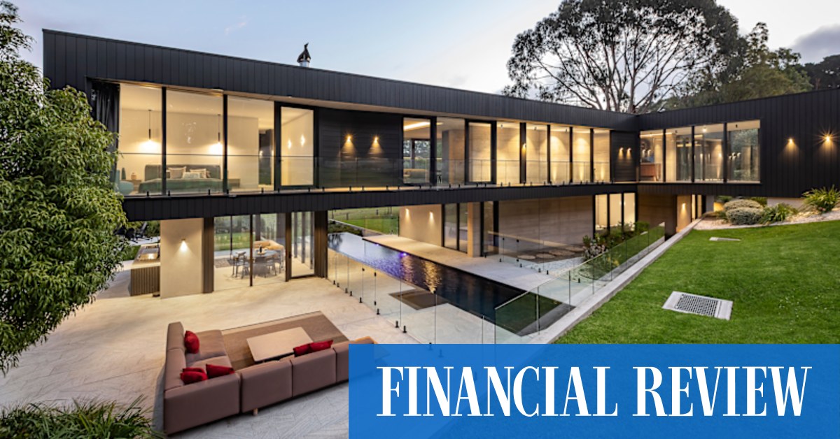 United Petroleum billionaire co-founder Avi Silver puts Mornington ...