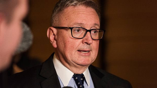 Labor offers Berejiklian government bipartisan support to open Theatre ...