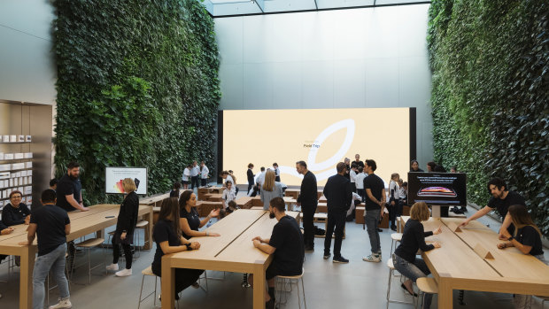 Apple launches new-look stores in Australia