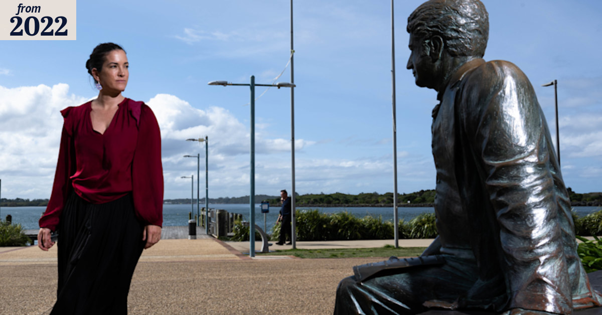 ‘Racist’ Edmund Barton statue in Port Macquarie in firing line