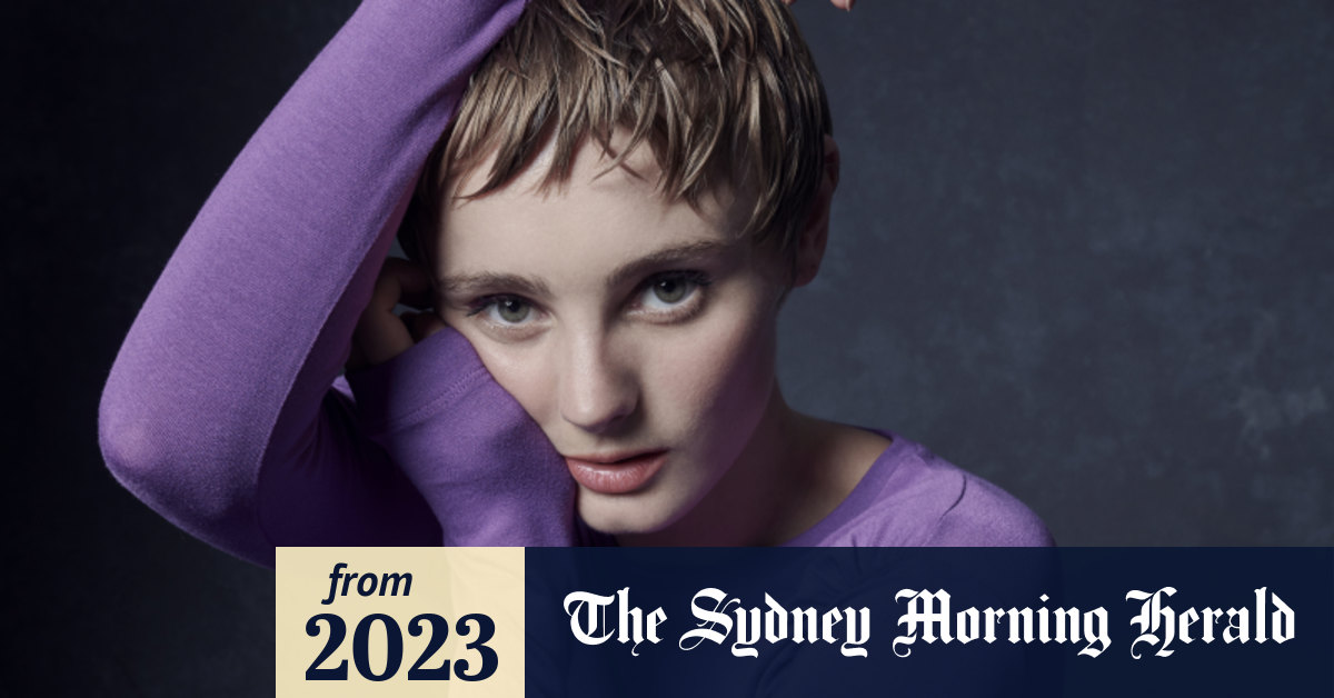 How to style purple this winter