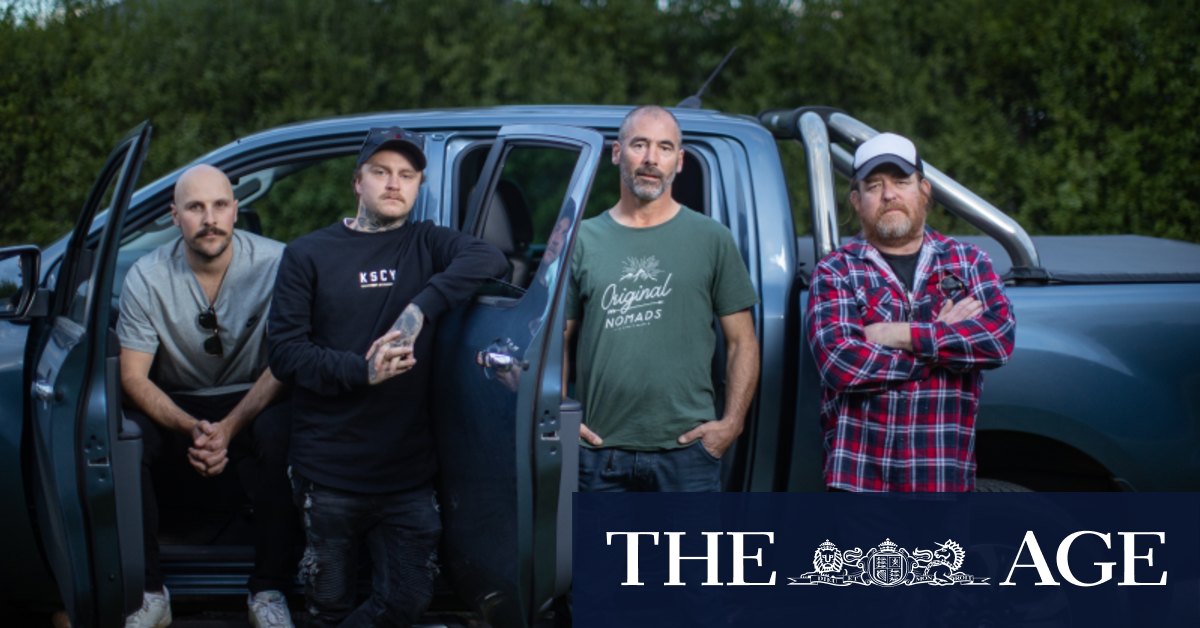 Exford bus crash: The Tradie heroes who rescued school children near ...