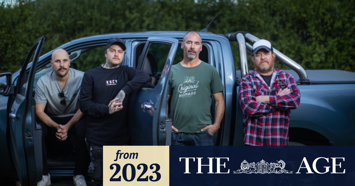 Exford bus crash: The Tradie heroes who rescued school children near ...