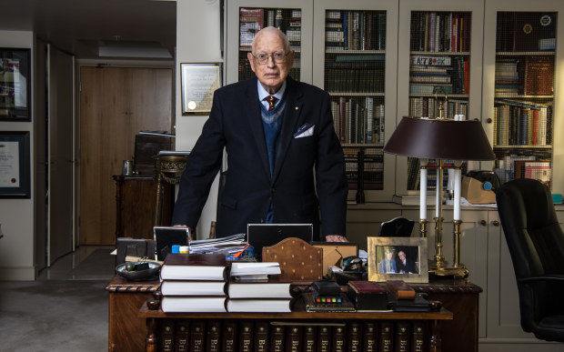 Stockbroking legend Jim Bain saddened by Deutsche's slide