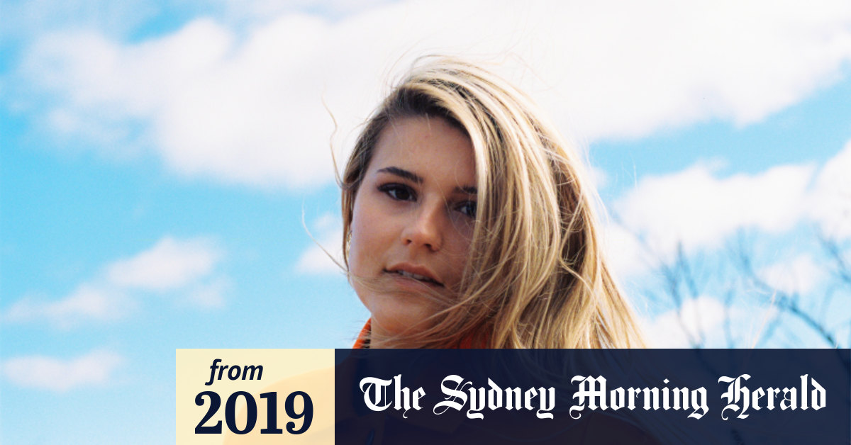 Shaking My Hips singer Elliot finds voice ahead of tour