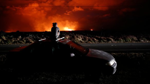 Lava spatter hits Hawaii man, shatters his leg in first known injury