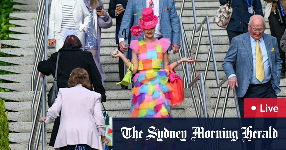 Melbourne Cup 2025 LIVE: Latest horse news, tips, odds; Main race jumps ...