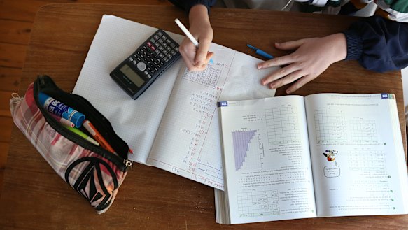 How coronavirus is shaping NSW schools' start and finish times