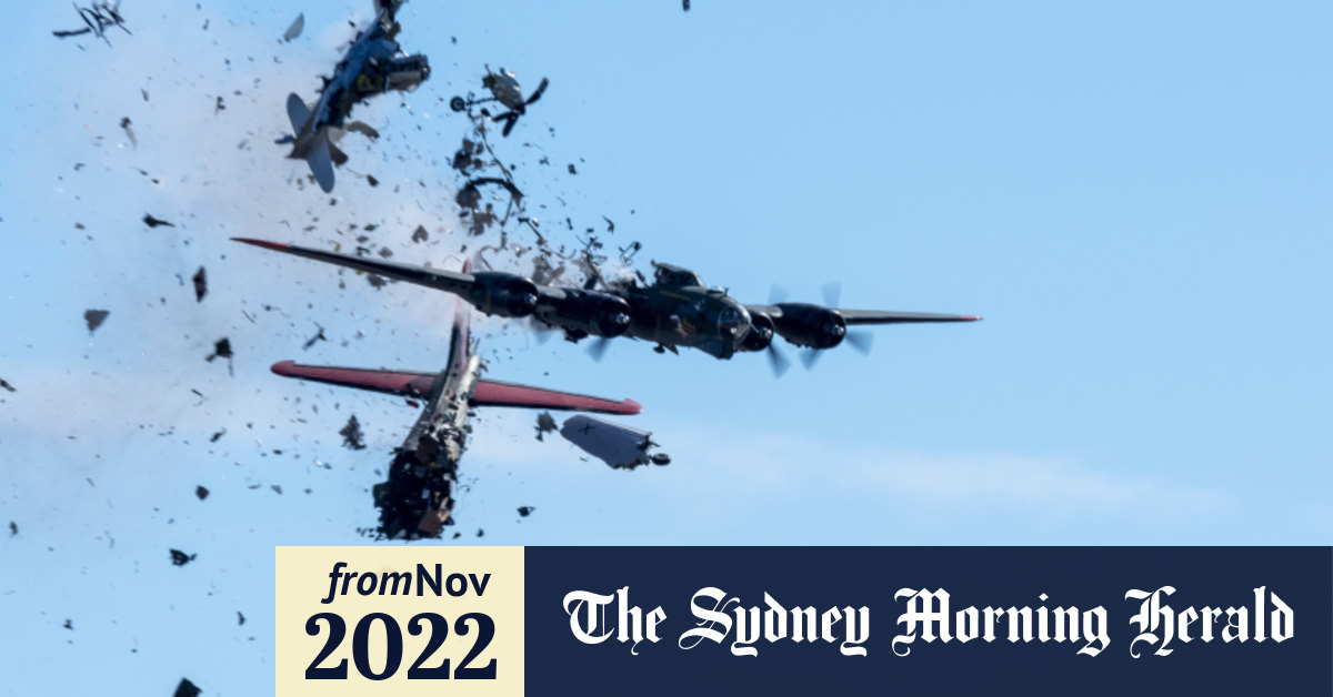 Dallas air show crash: New pictures emerge of collision as ...