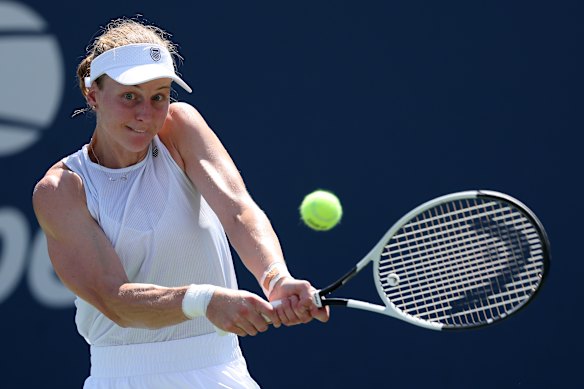 Australian qualifier stuns top-20 rival to reach last 32 at US Open