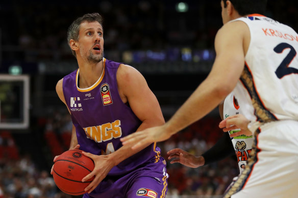 NBL 2021-22: Sydney Kings star Xavier Cooks turns to shooting great ...