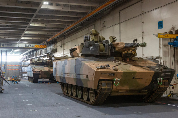 Hanwha wins contract to build armoured troop carriers
