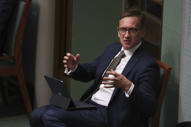 Employers and job seekers left behind in broken Workforce Australia ...