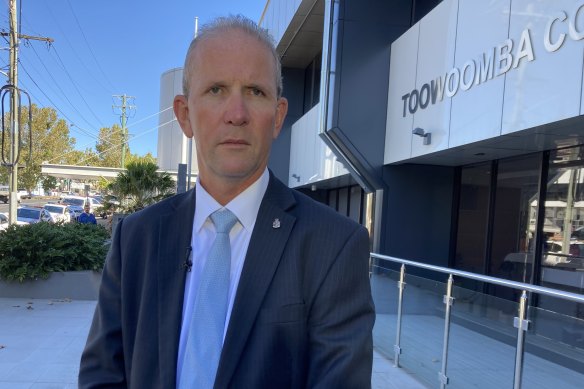 Bullets from the blue: Do police shoot to kill? Why don’t they aim for ...