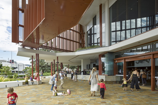 The tropical theatre with 400 more seats at no extra cost