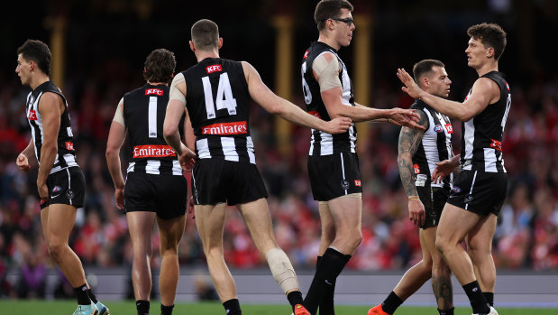 AFL 2022: Collingwood Magpies ruck dilemma: Can ruckmen Mason Cox ...