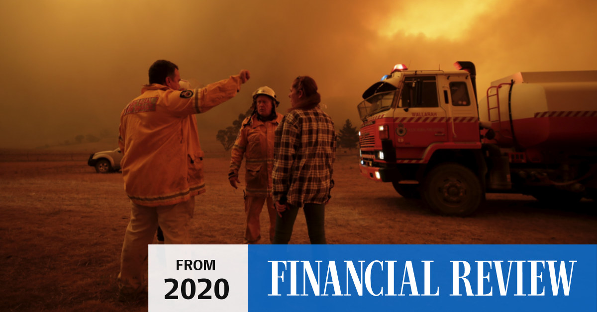 Warning of worse weather as bushfires destroy more homes