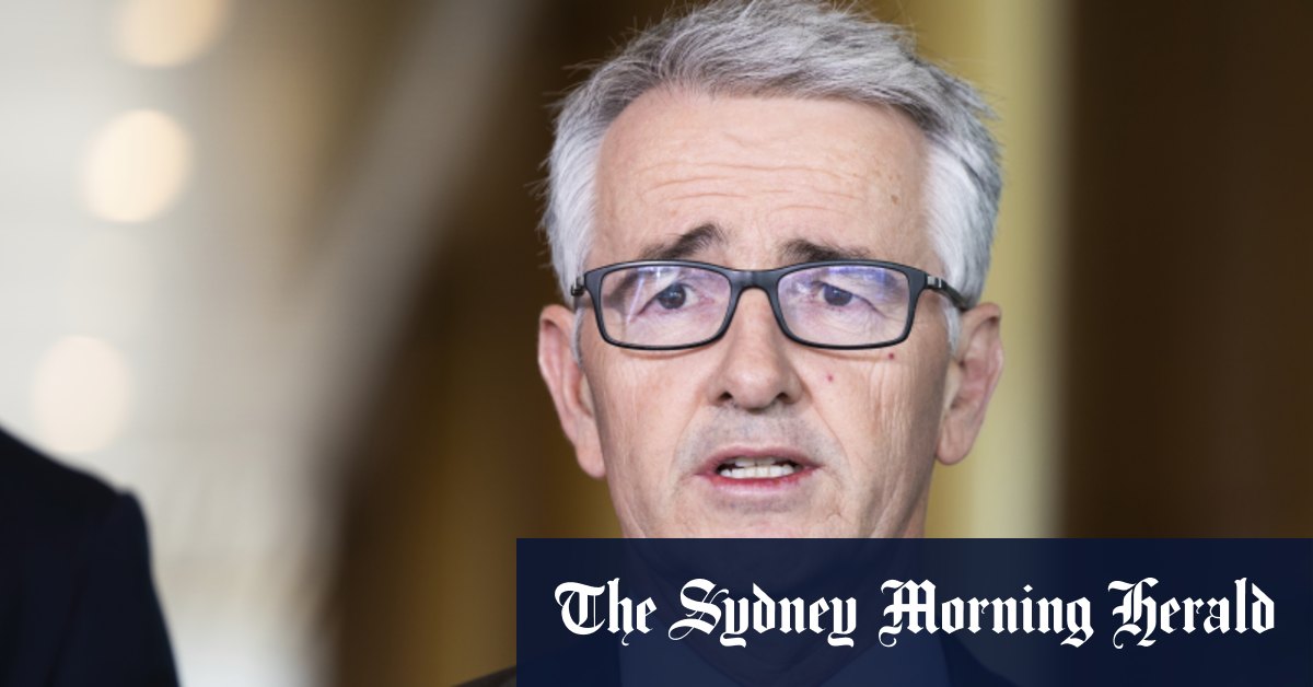 Queensland senator Gerard Rennick quits LNP for crossbench