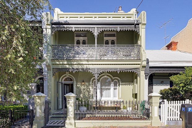 Rozelle terrace’s $3.85 million sale defies slow auction clearance ...