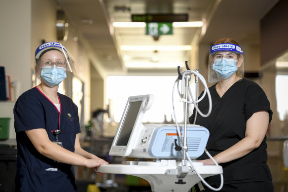 Coronavirus Victoria: Healthcare workers on edge as surge of high-risk ...