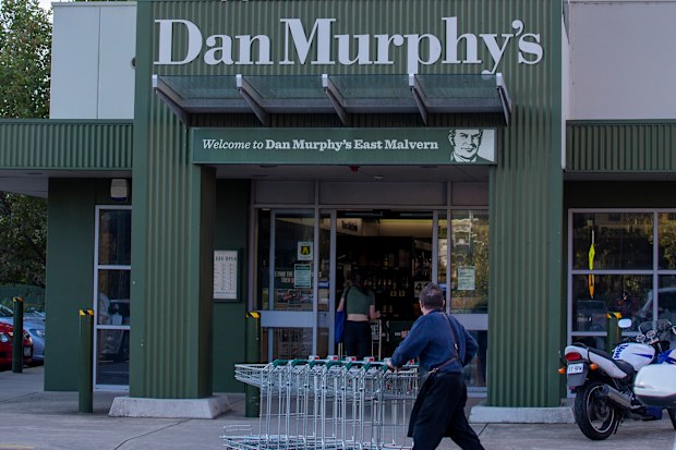 Endeavour’s (ASX EDV) Dan Murphy’s poaches Super Retail Group’s (ASX ...