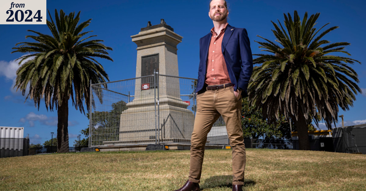 Captain Cook: Should the St Kilda statue go back up? This Port Phillip ...