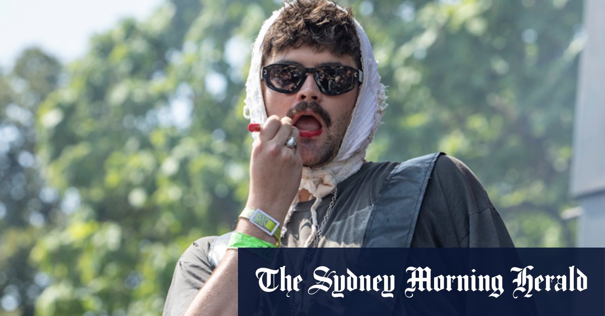 Cole Haden of Model/Actriz on new album Pirouette