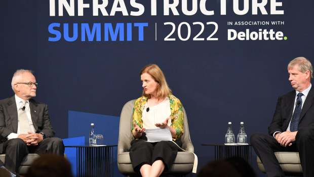 Infrastructure: Albanese urged to be tougher on major project funding ...