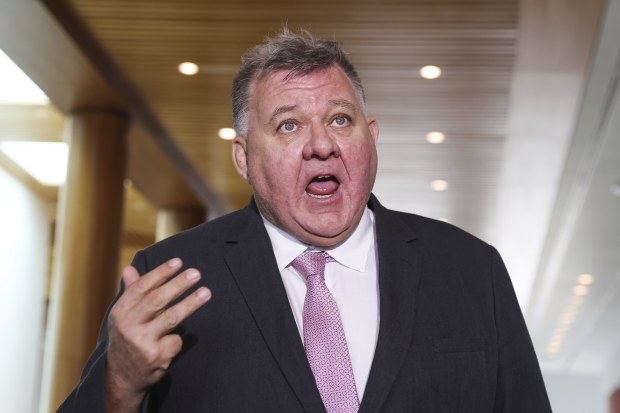 Craig Kelly turns up for Clive Palmer