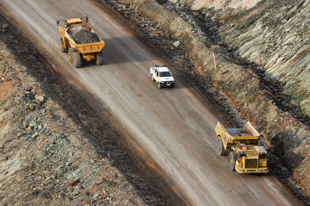 Silver Lake, Red 5 merger sets up WA gold clash with Raleigh Finlayson ...