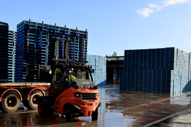 Sustainability Leaders 2022: Brambles wins the Logistics and Transport ...