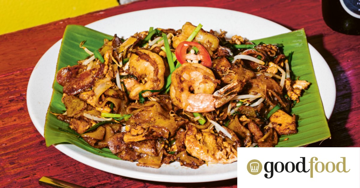 How to make Ho Jiak’s smoky char kway teow noodles