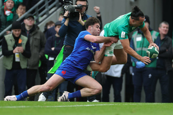 Ireland down France in Six Nations classic, Scotland thump Wales