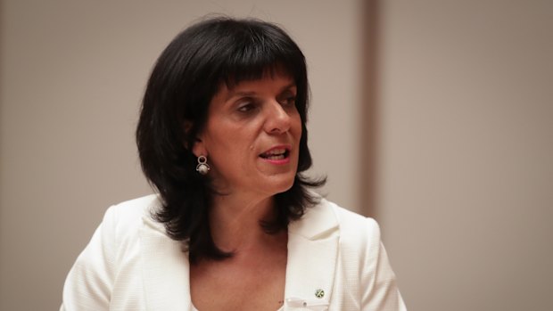 Julia Banks decision to challenge Greg Hunt for Flinders to test voters