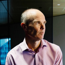 Magellan shares fall 10.5pc as assets further slide to $45.3b