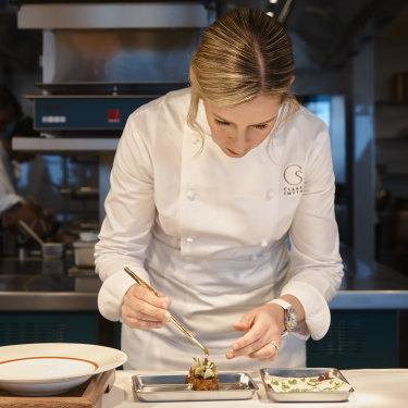 Superstar UK chef Clare Smyth opens her restaurant in Australia