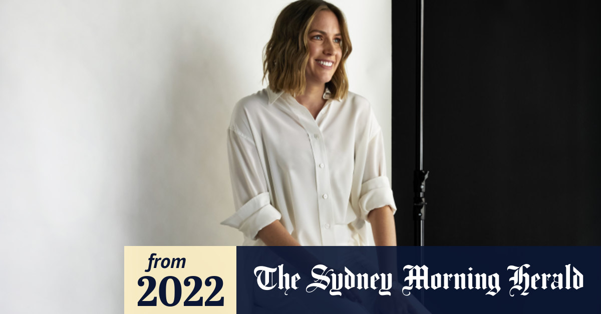 Roz Kelly: The sports presenter on her style and favourite fashion moments