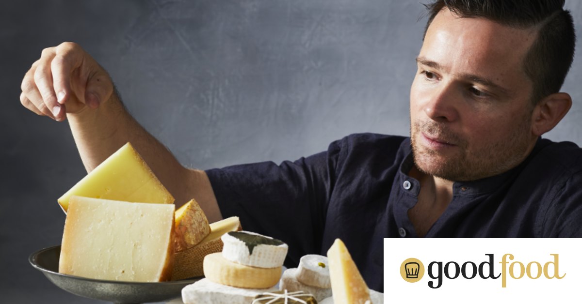 How to buy, cut and store cheese